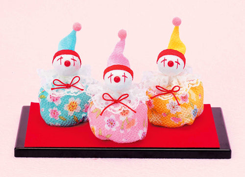 Chirimen Craft Kit - Clown Beanbags Pale Tone – Fabric Tales